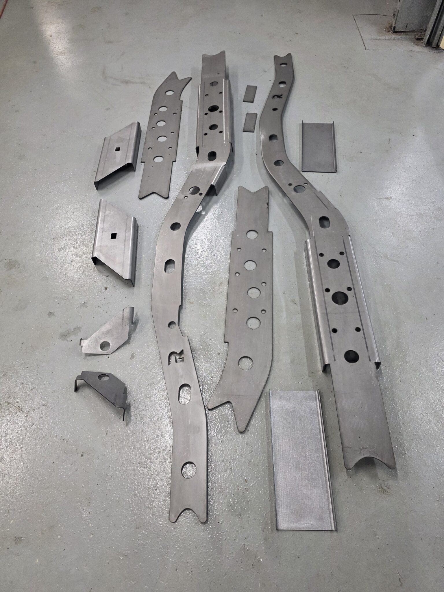 80/105 Series Land Cruiser Chassis Extension 300mm - Refab Engineering